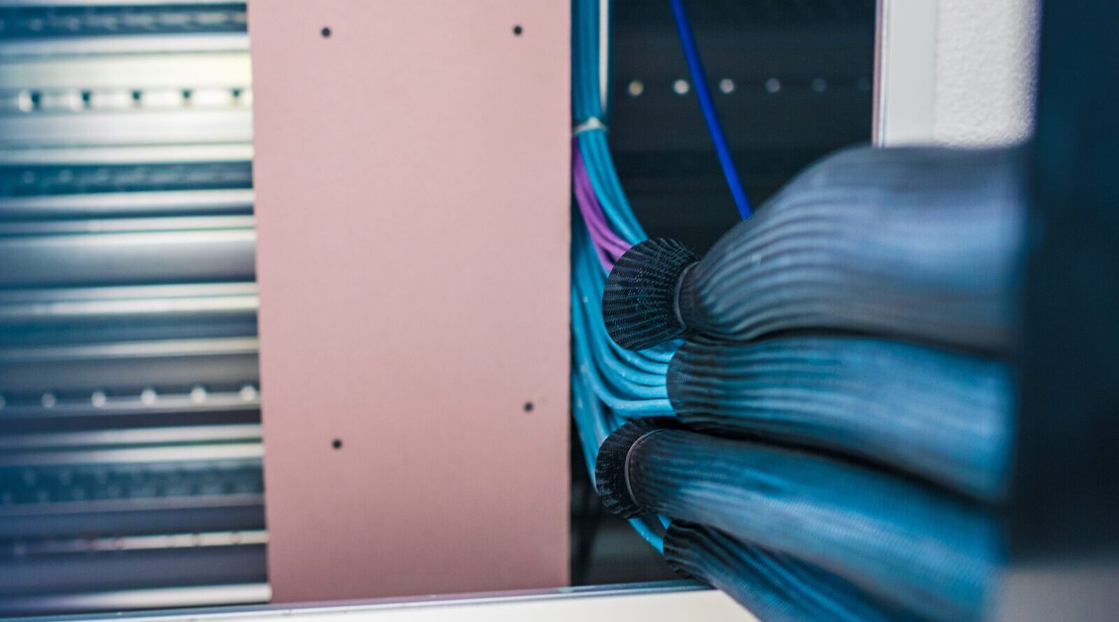 Data Infrastructure Systems | Commercial Fibre Optic Cabling